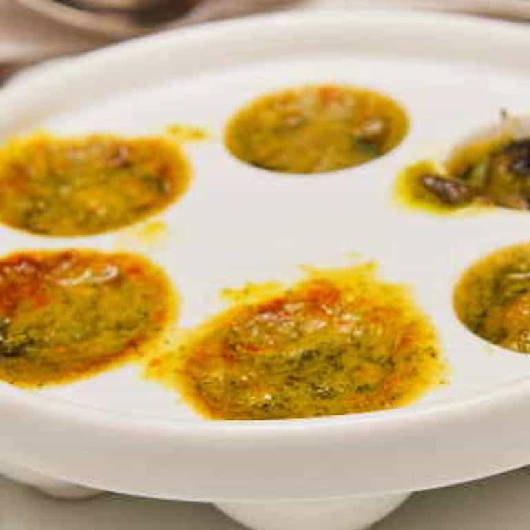 🐌Classic French Escargot Recipe in Garlic Butter Sauce - Love French Food