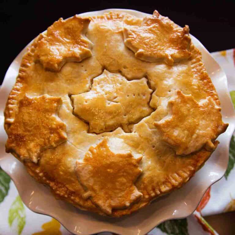 🥧 Tourtière: A Delicious French Canadian Meat Pie Recipe - Love French Food